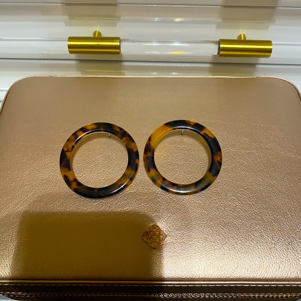 Machete Tortoise Shell Post Hoop Earrings - Gem